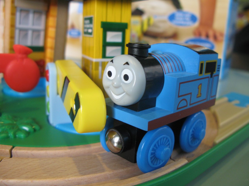 Summer of Toys: Thomas Wooden Railway Early Engineers Roundabout ...
