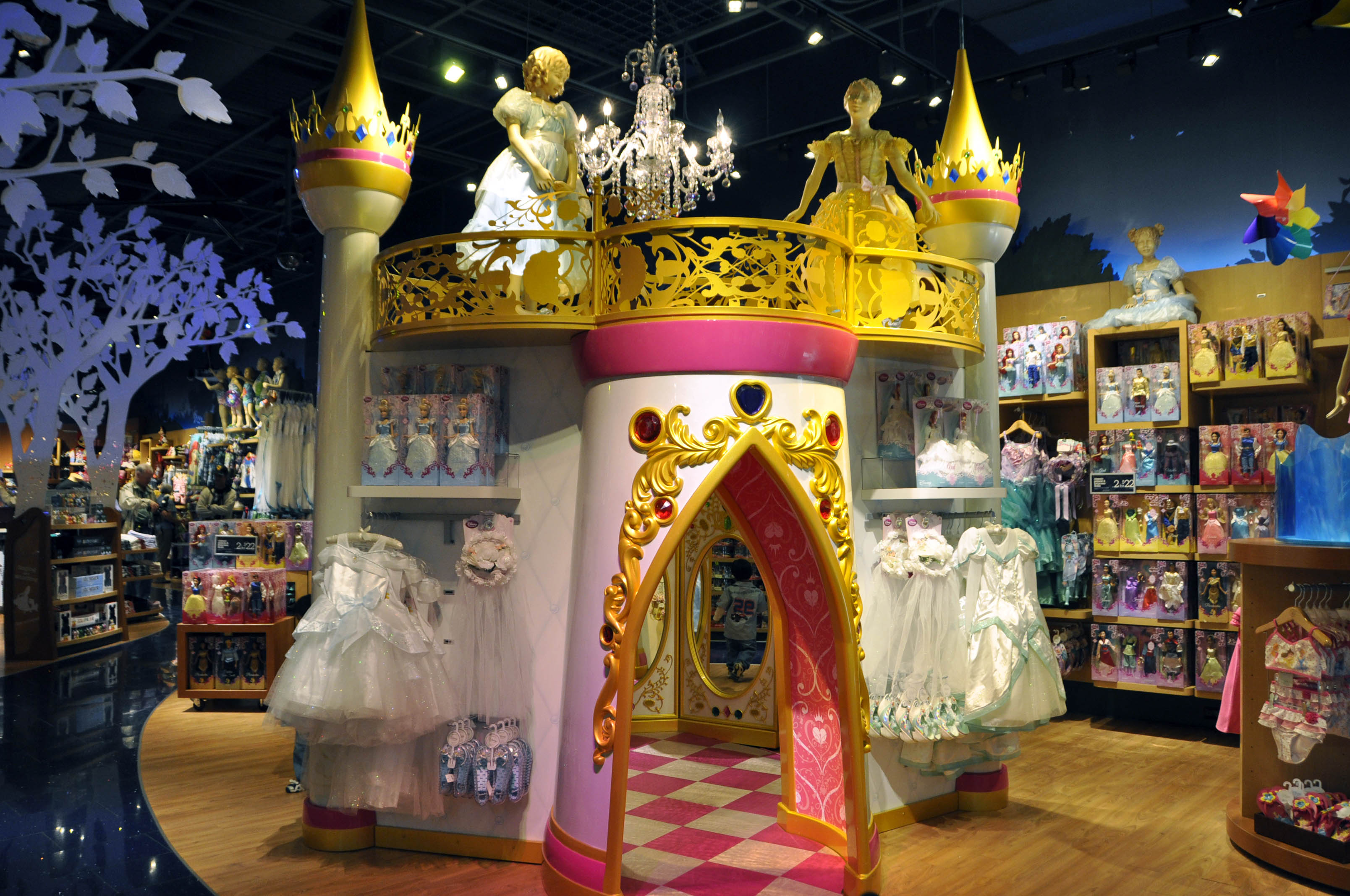 The Disney Store As An Interactive Shopping Destination Rockin Mama 