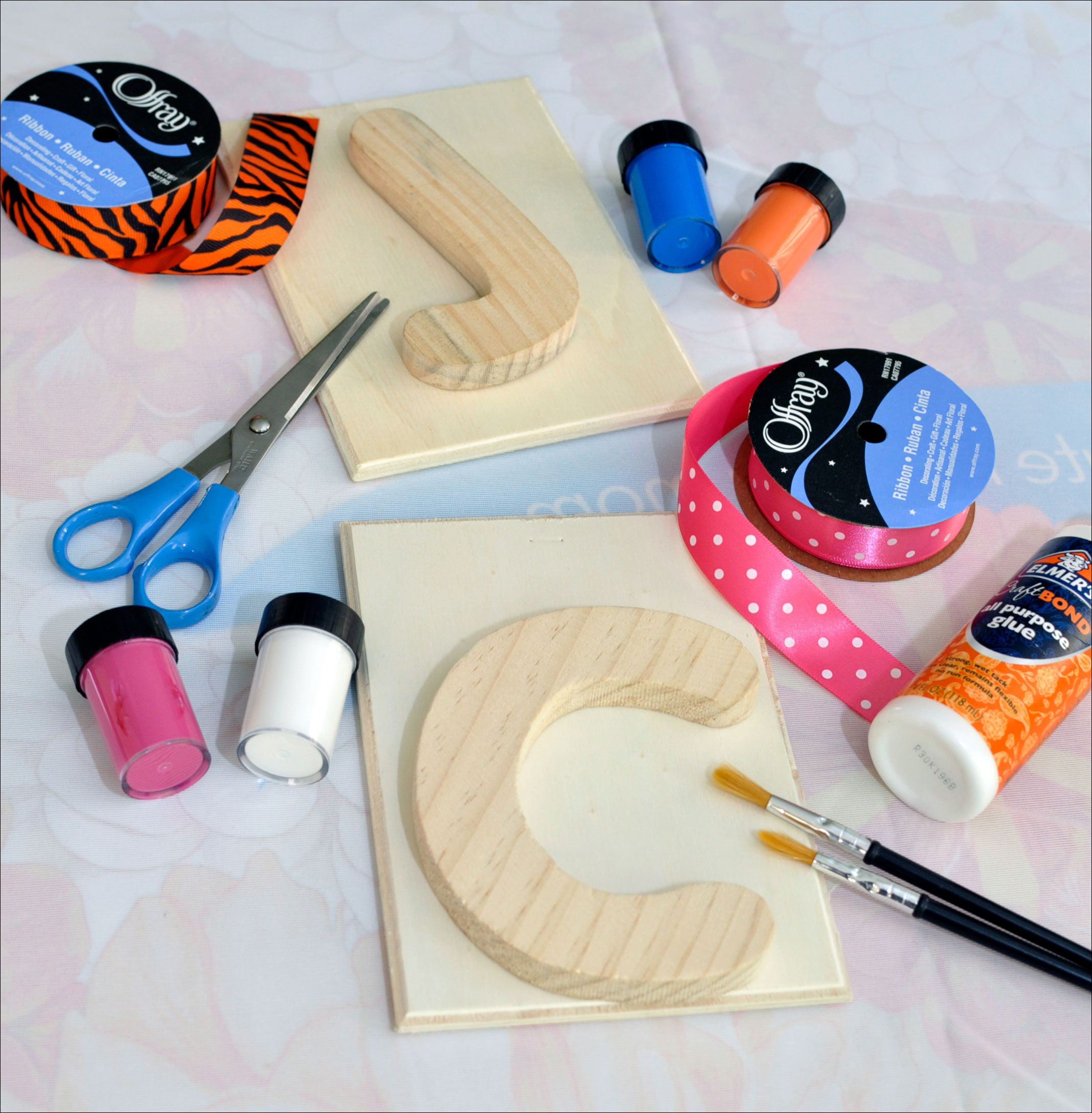 Crafting With Kids: Monogram Art - Rockin Mama™