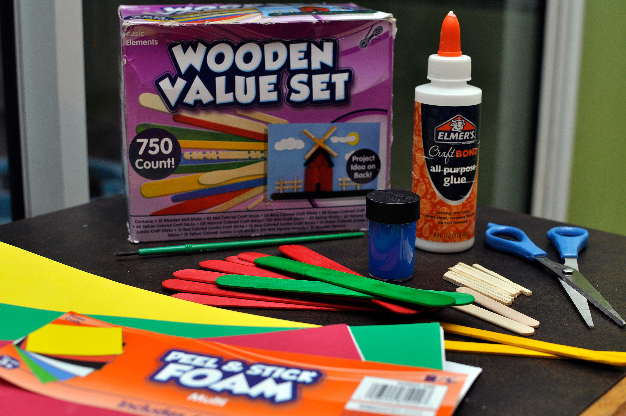 Crafting With Kids: Stick Art - Rockin Mama™