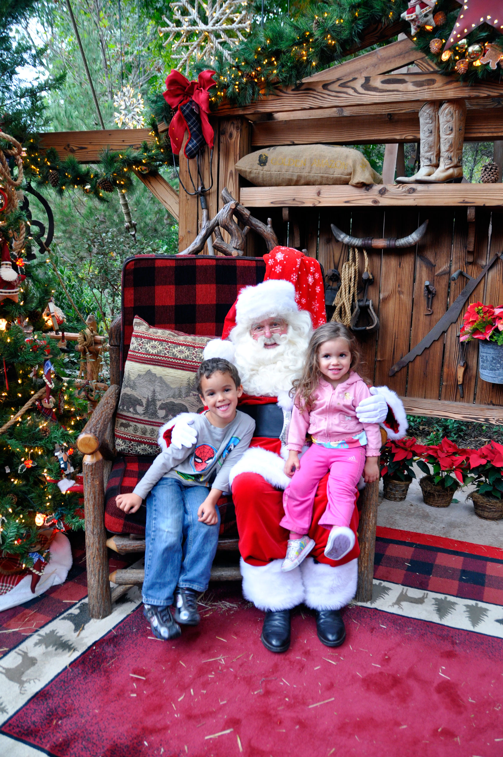 Best Places To Take Photos With Santa In Southern California - Rockin Mama™