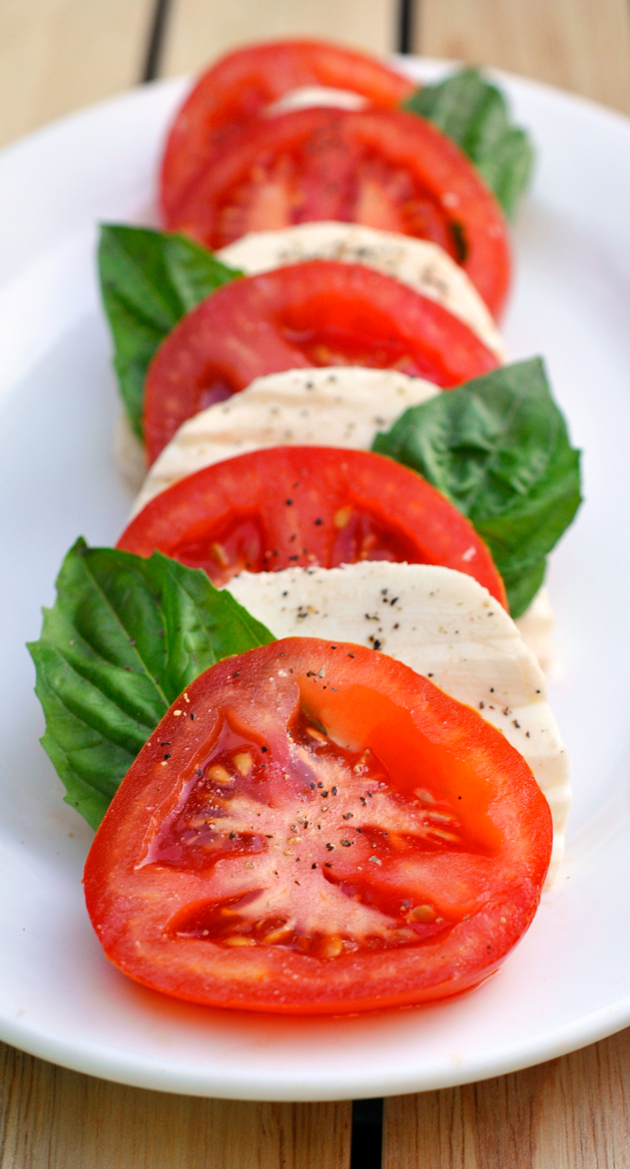 Easy Five-Ingredient Caprese Salad Recipe - Rockin Mama™