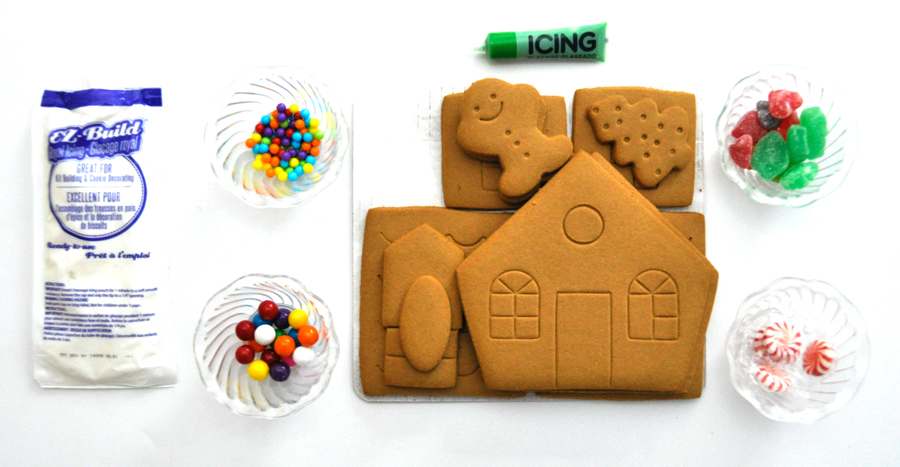 Easy, No-Bake Gingerbread House - Rockin Mama™