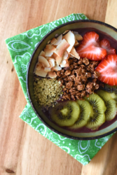 Tropical Açaí Bowl - Rockin Mama™