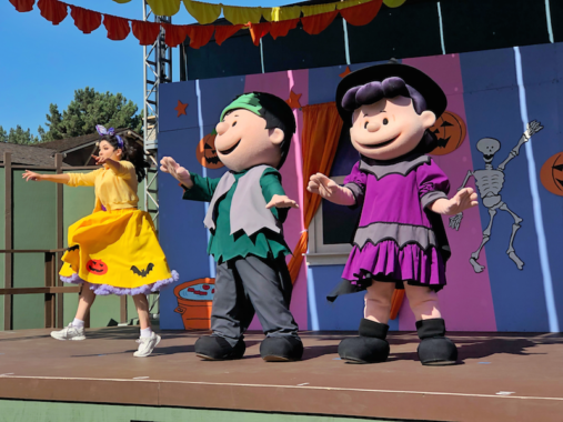 Knott's Spooky Farm Guide - Rockin Mama™