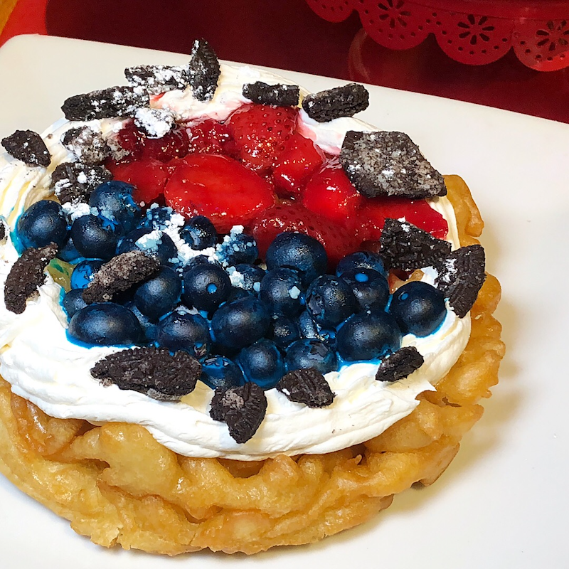 Foodie Guide to Dining at Disneyland During Pixar Fest - Rockin Mama™